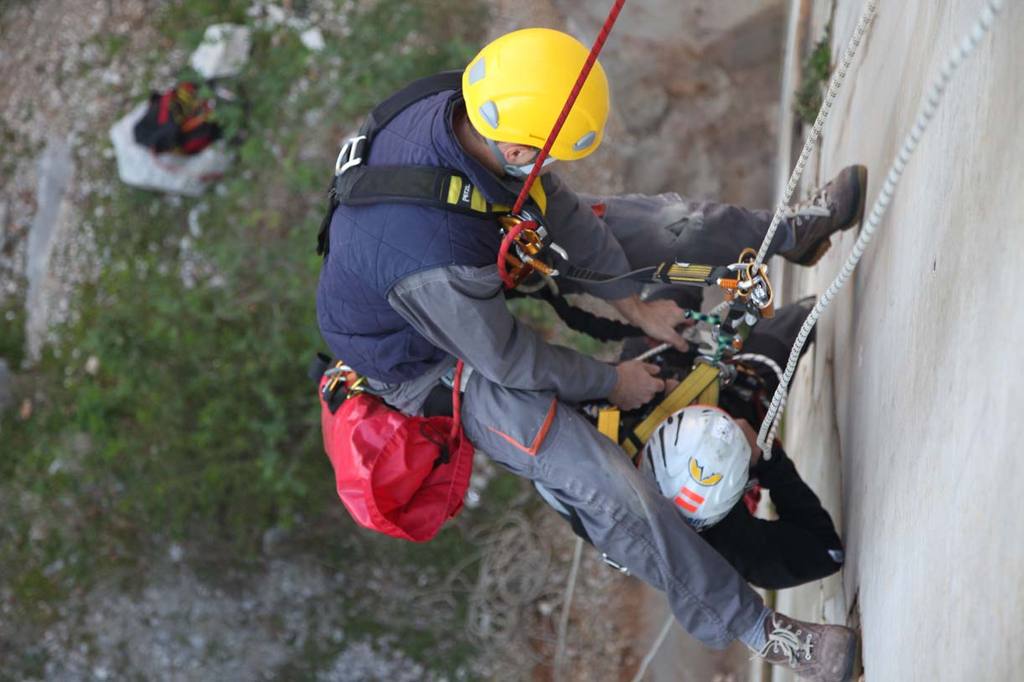 Corso lavori su fune e lavori in quota - Dolomiti SkiRock