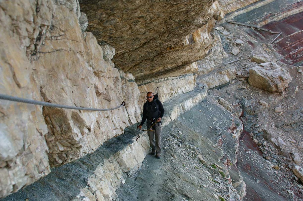 Sentiero Ferrato Astaldi to Tofana di Mezzo - Dolomiti SkiRock