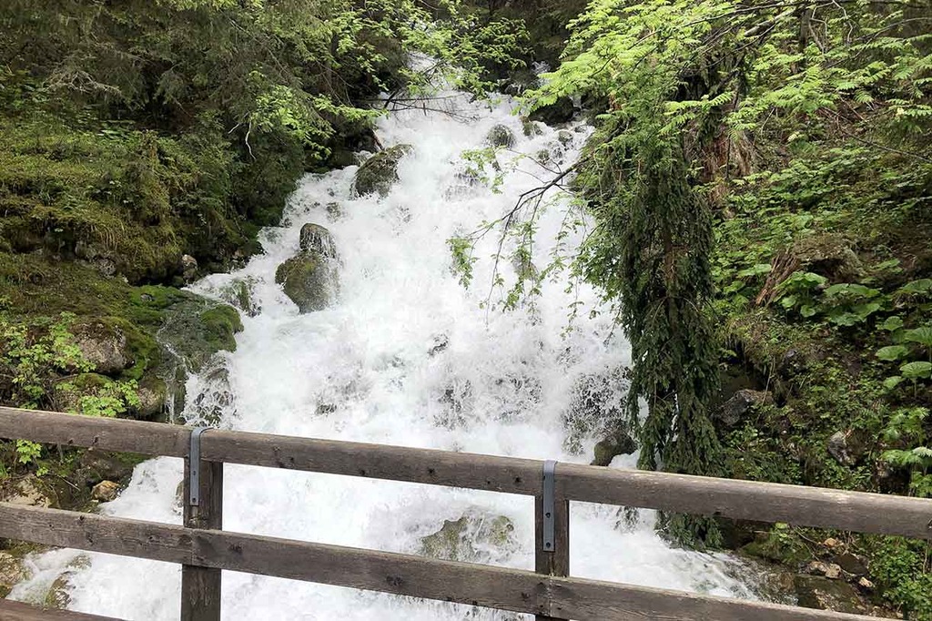 Escursione in E-Bike a Forcella Lerosa - Dolomiti SkiRock