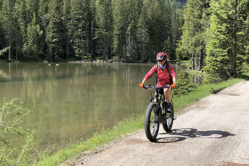 Escursione in E-Bike a Forcella Lerosa - Dolomiti SkiRock