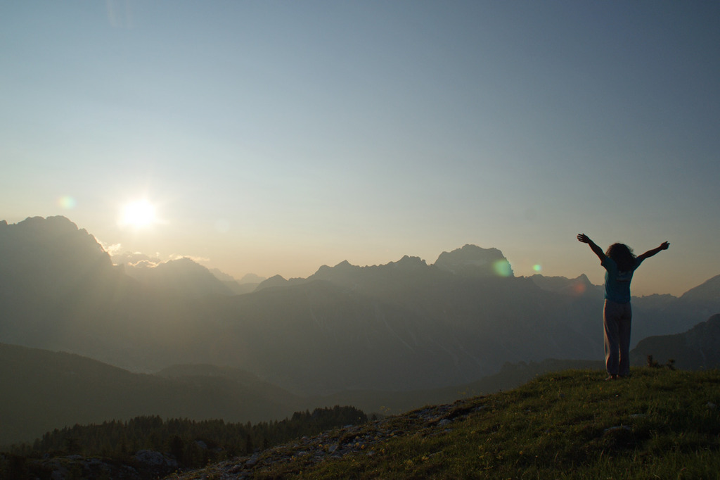 Saluto al Sole in Dolomiti, Surya Namaskara - Dolomiti SkiRock
